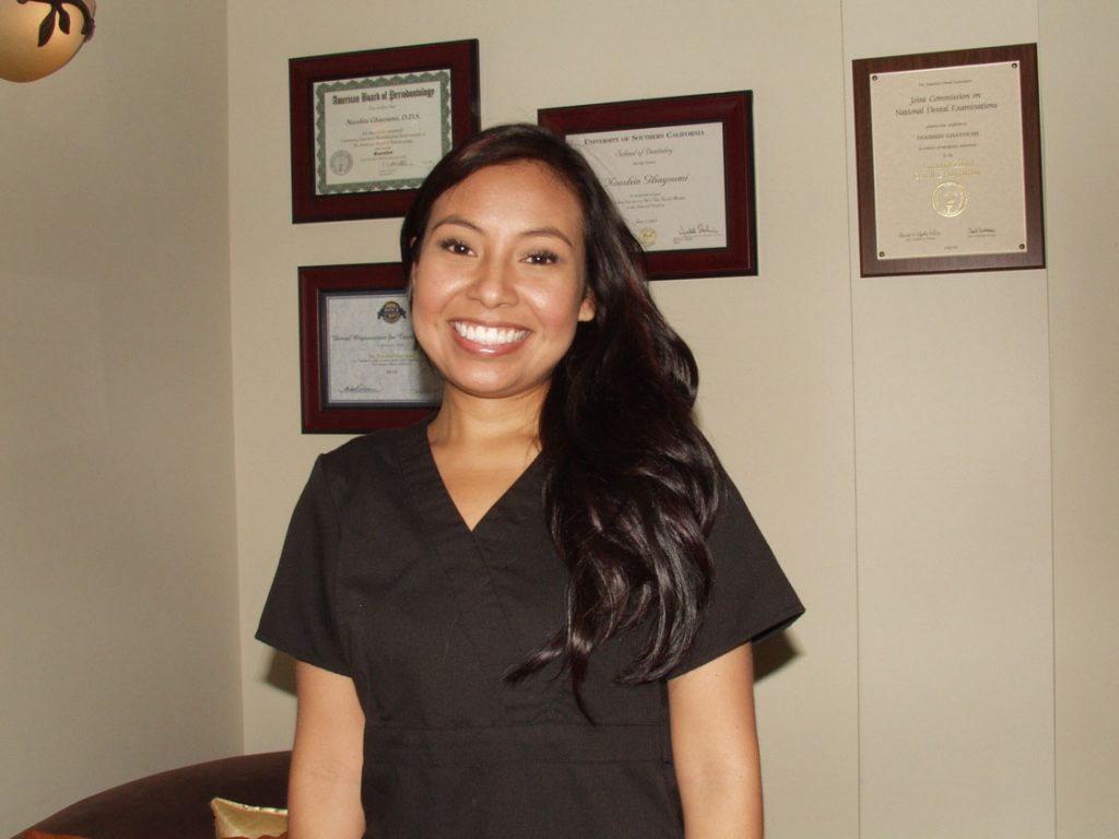 Meet our staff - Nooshin Ghayoumi DDS